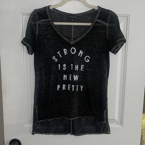 Rock & Republic | Tops | Rock Republic Tshirt | Poshmark
